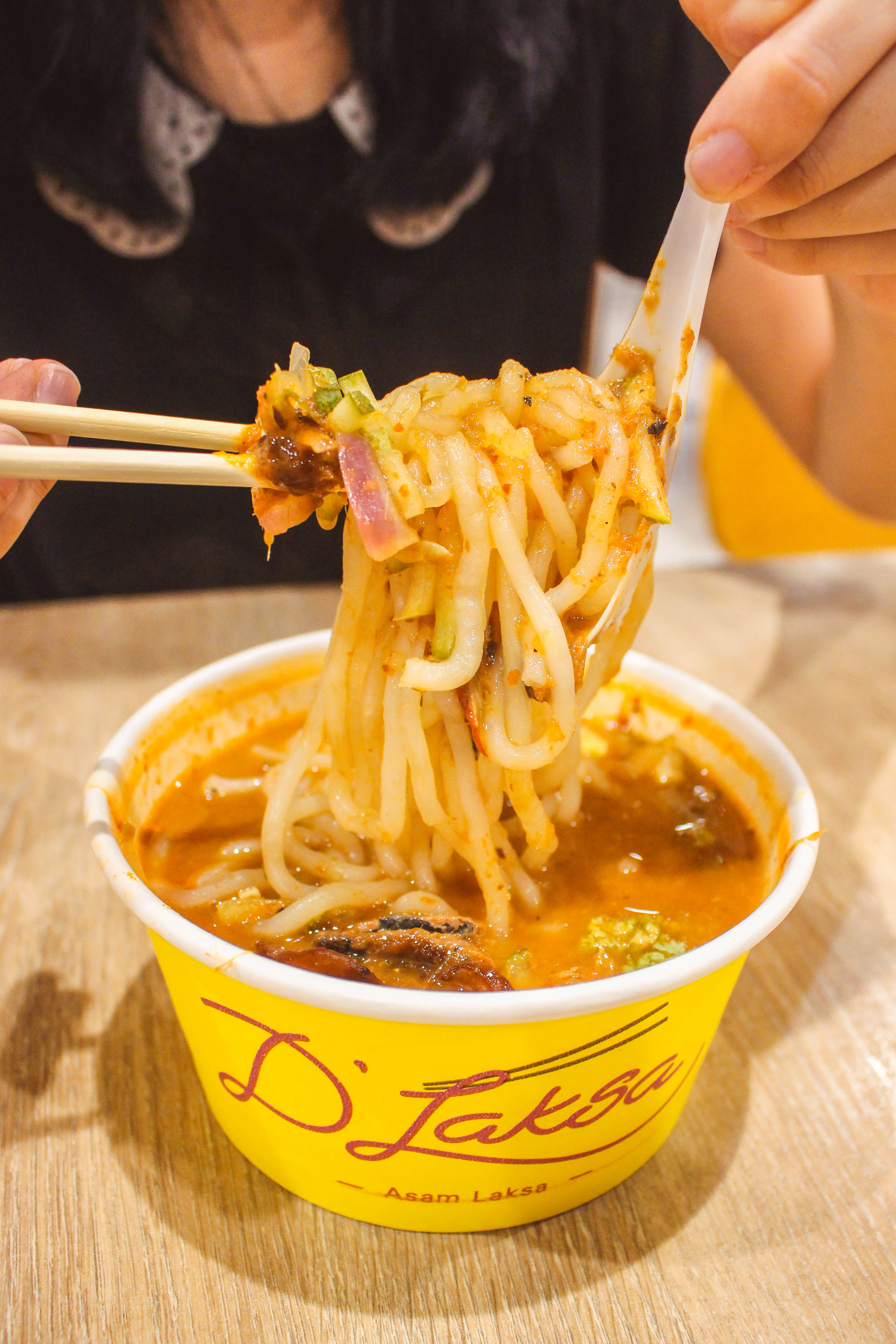 This Little Kiosk Is Calling All Asam Laksa Lovers To Try - KL Foodie