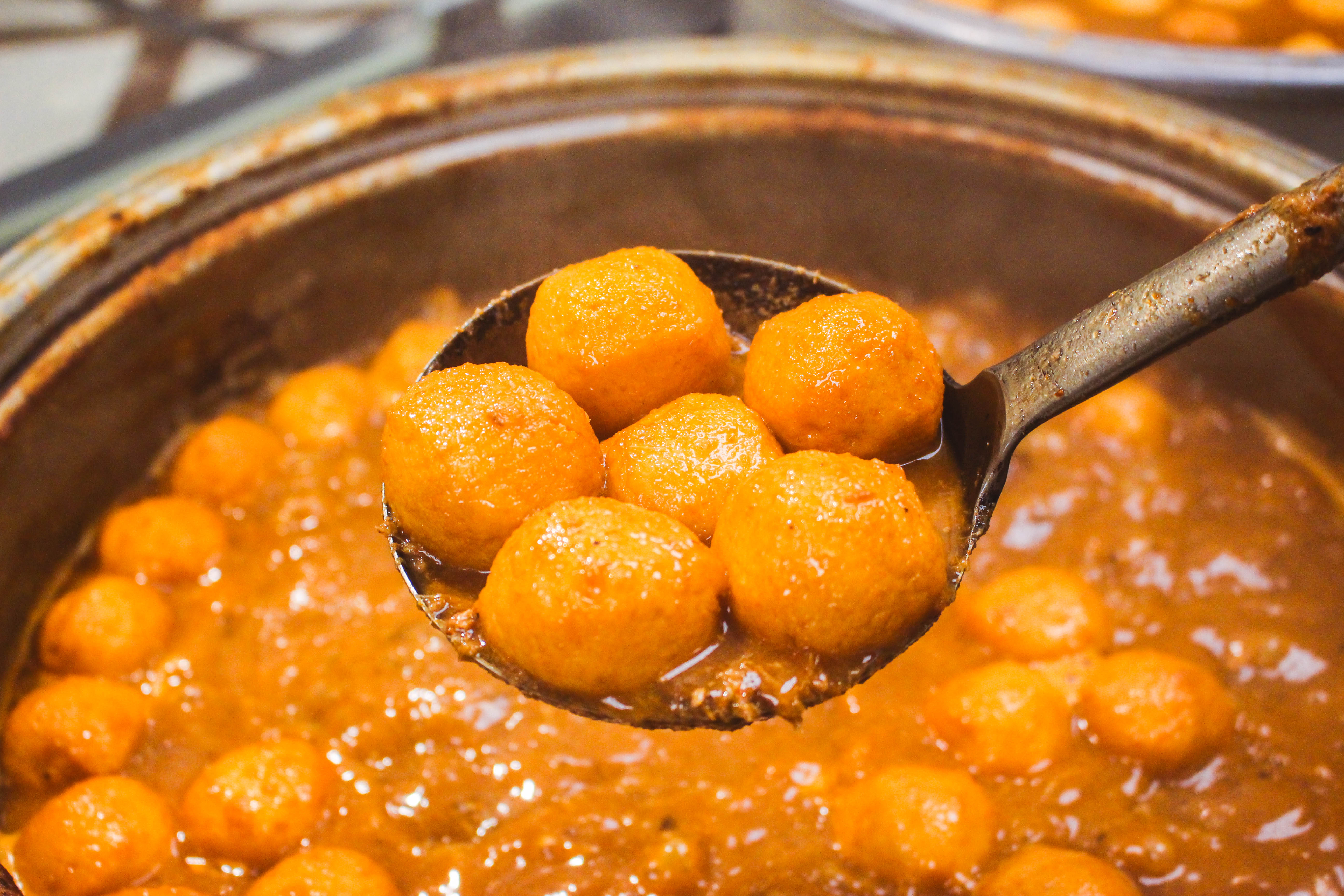 This Little Kiosk Is Calling All Asam Laksa Lovers To Try - KL Foodie