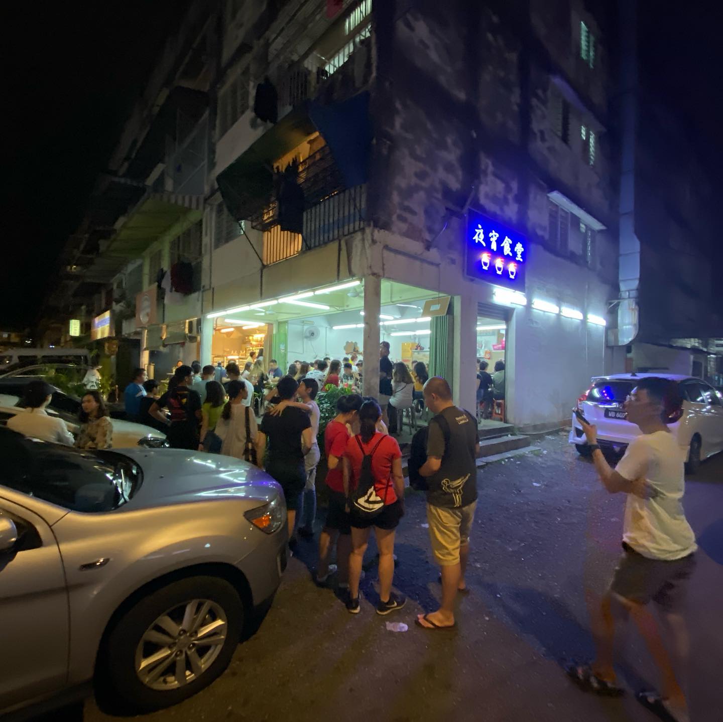 This Popular Supper Spot In Kepong & Cheras Has Everyone Drooling Over ...