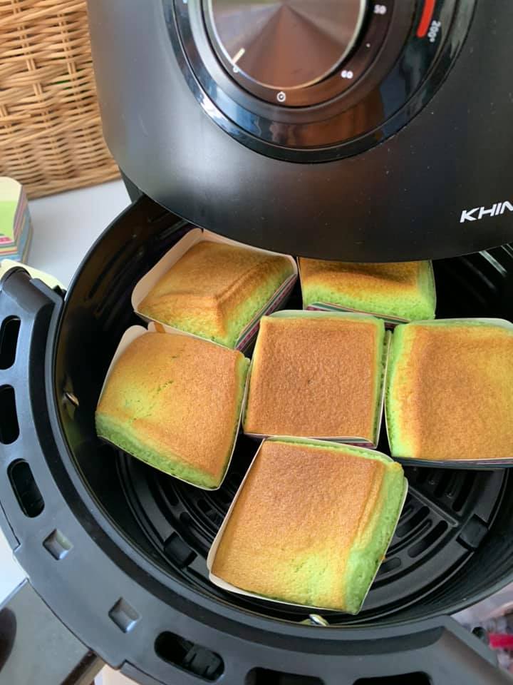 Pandan Muffin Recipe Make Soft Fluffy Muffins With An Air Fryer In