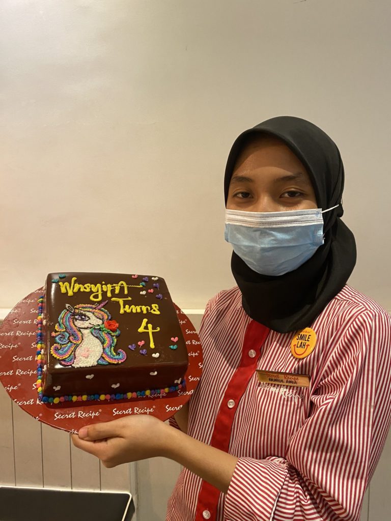 Talented Staff At Secret Recipe M'sia Decorates Cakes To A Whole New ...