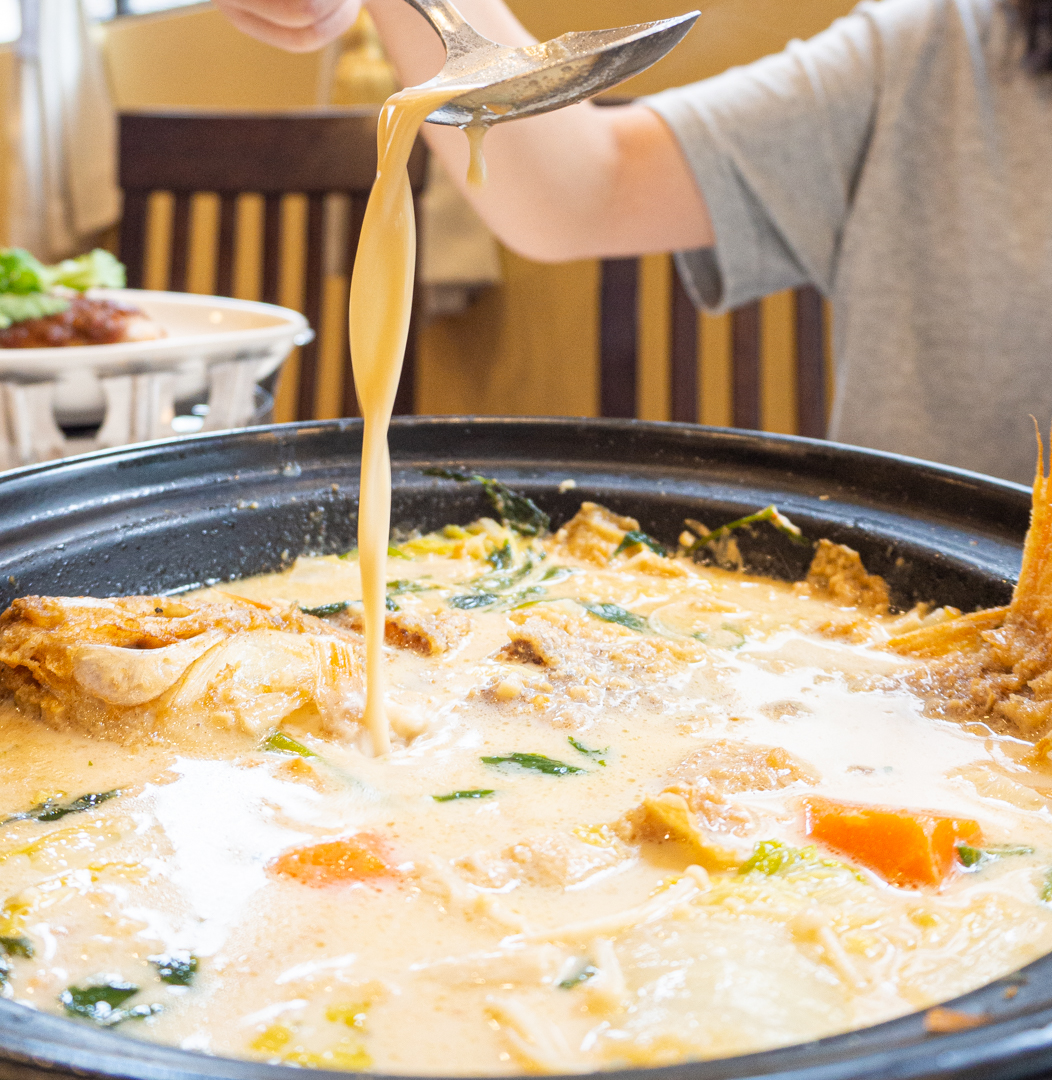 This Eatery In PJ Levels Up Their Dai Chow Game By Serving Over 50 ...