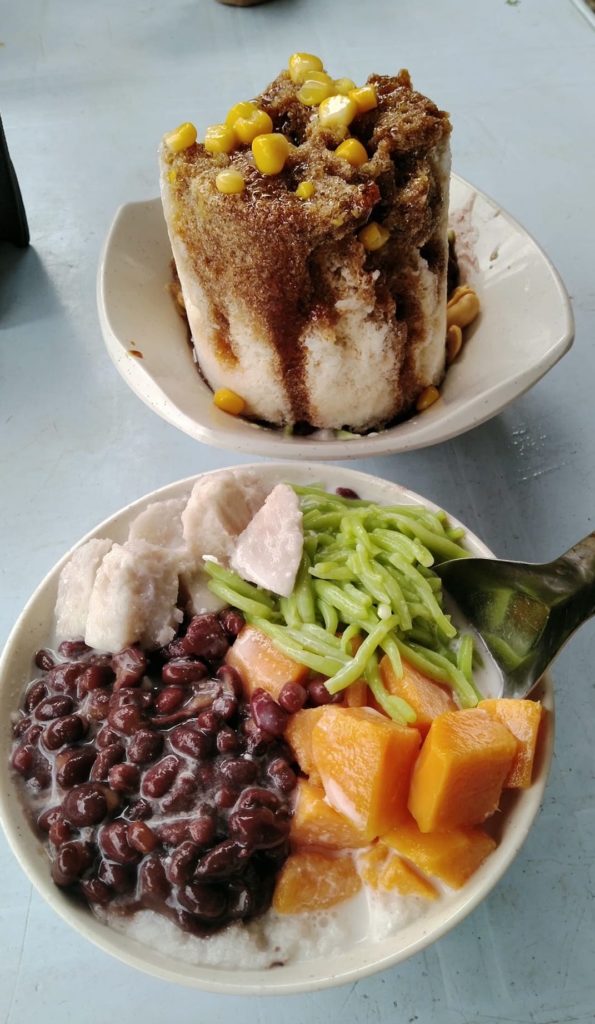 This 40-Year-Old Dessert Stall In Kepong Serves Ais Kacang With ...