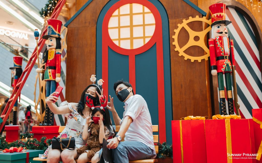 Sunway Pyramid Unveils Their Christmas Decorations For 2020 & It's ...