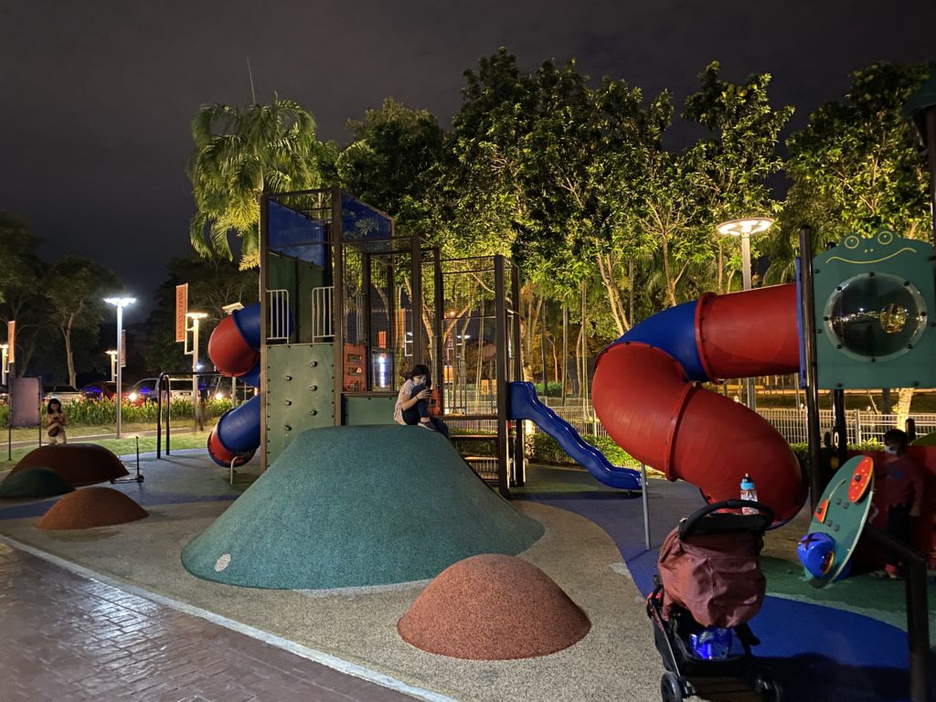 This New Spot In Setia Alam Is Where You Can Eat Chill By The Lake