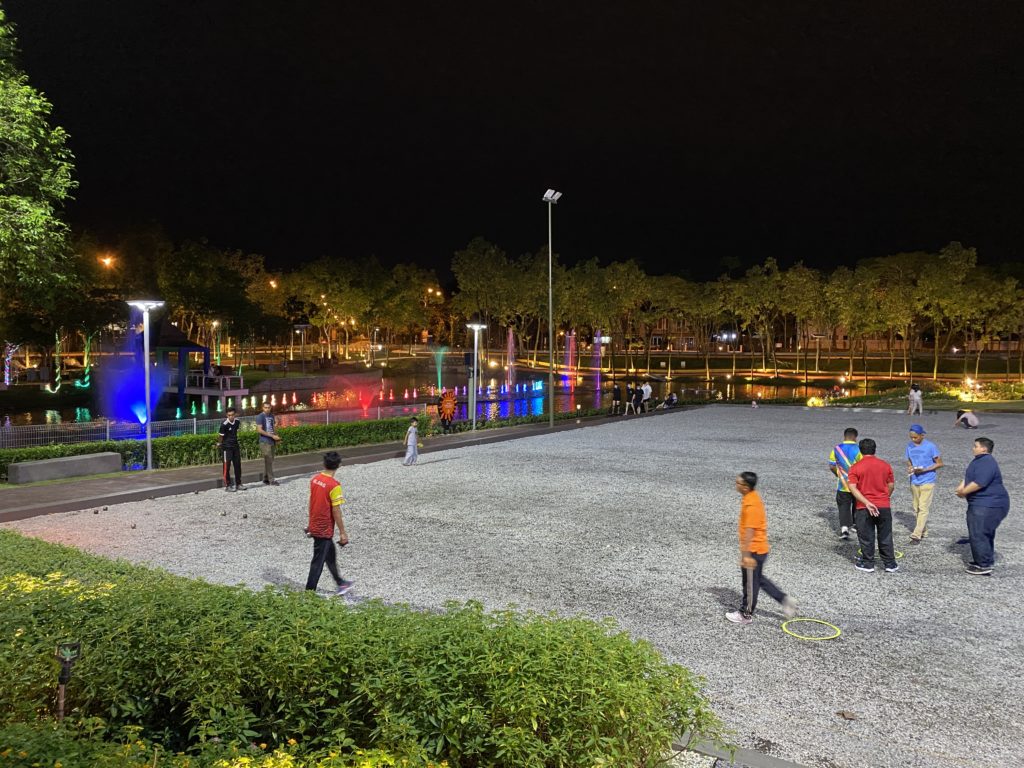 This New Spot In Setia Alam Is Where You Can Eat Chill By The Lake