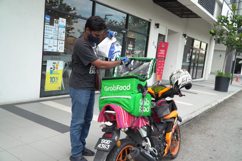 M'sian Brand ZUS Coffee Known For Their Affordable Drinks, Opens New ...