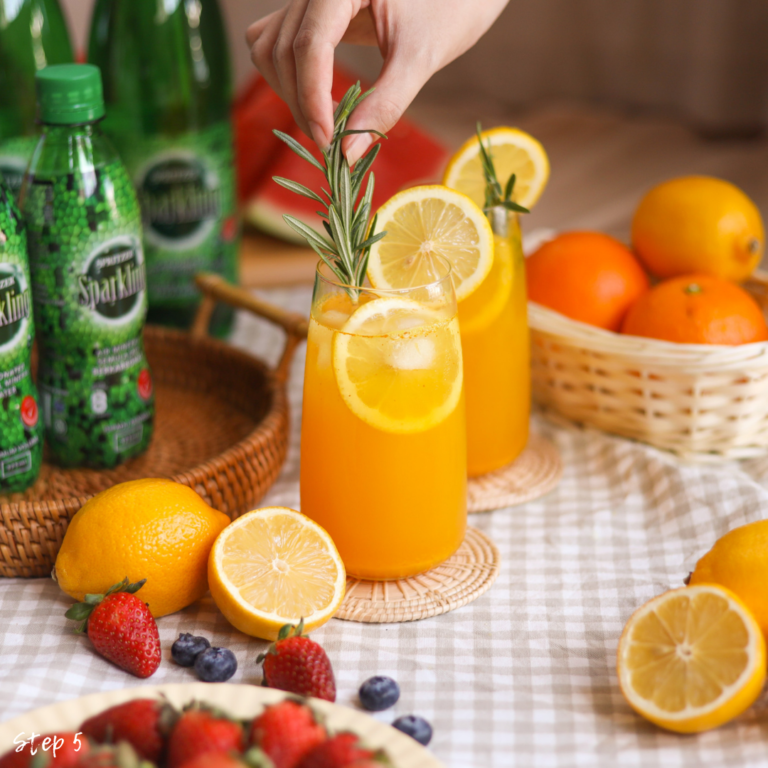 Here's How To Make Refreshing Drinks Using Spritzer Sparkling Water ...