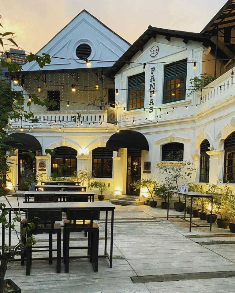 This Steakhouse Located In A 102-Year-Old English Colonial Building Is ...