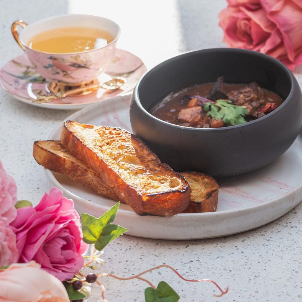 Mary Jane: This Cafe In Petaling Street Has A Gorgeous Pink-Floral ...