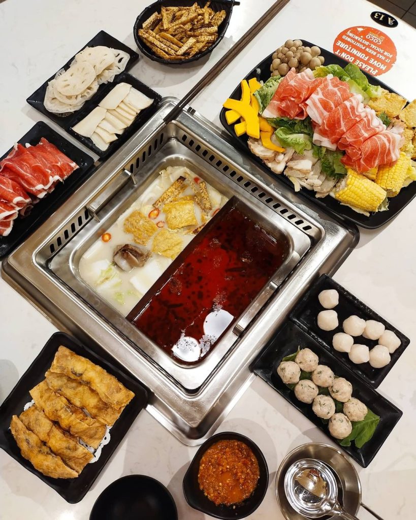 15-Year-Old Restaurant Shares What Its Like To Run A Steamboat Business ...