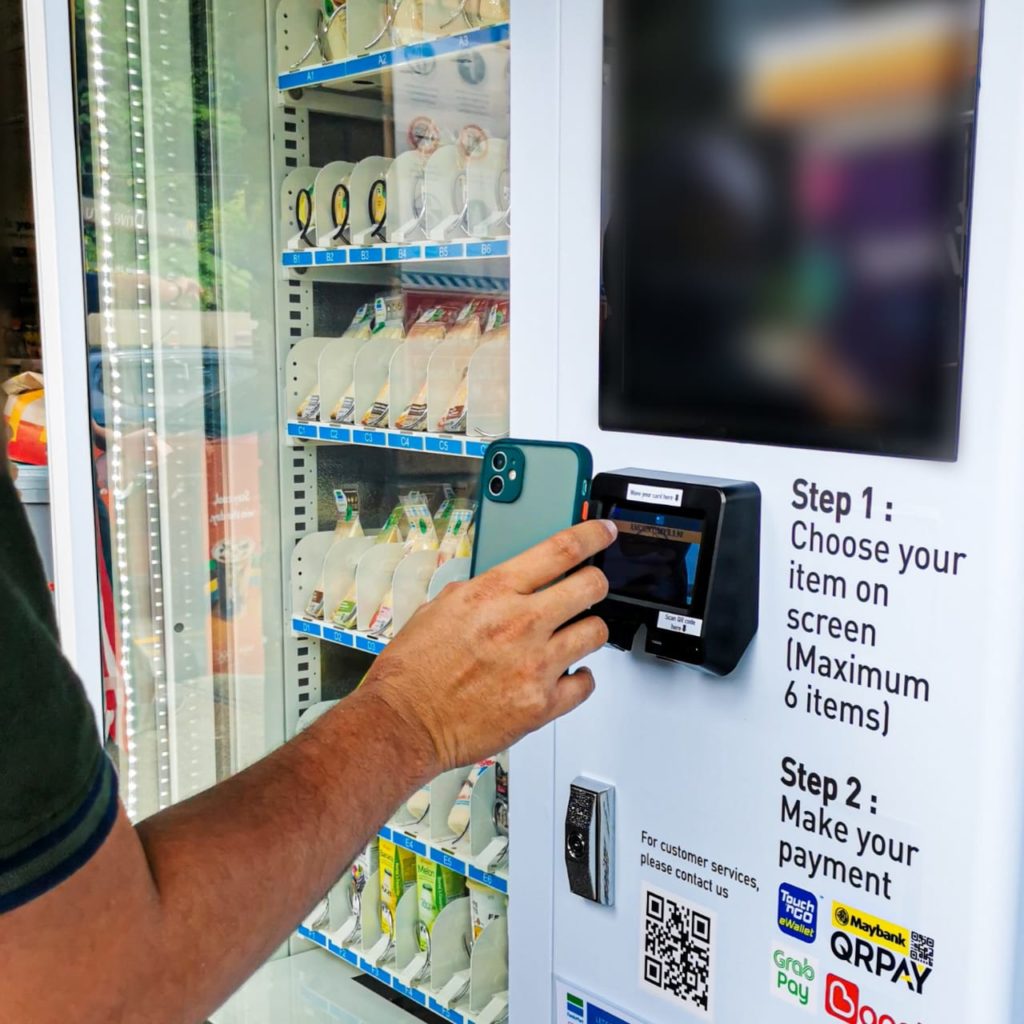 FamilyMart Launches Its First Vending Machine That Dispenses Fresh ...