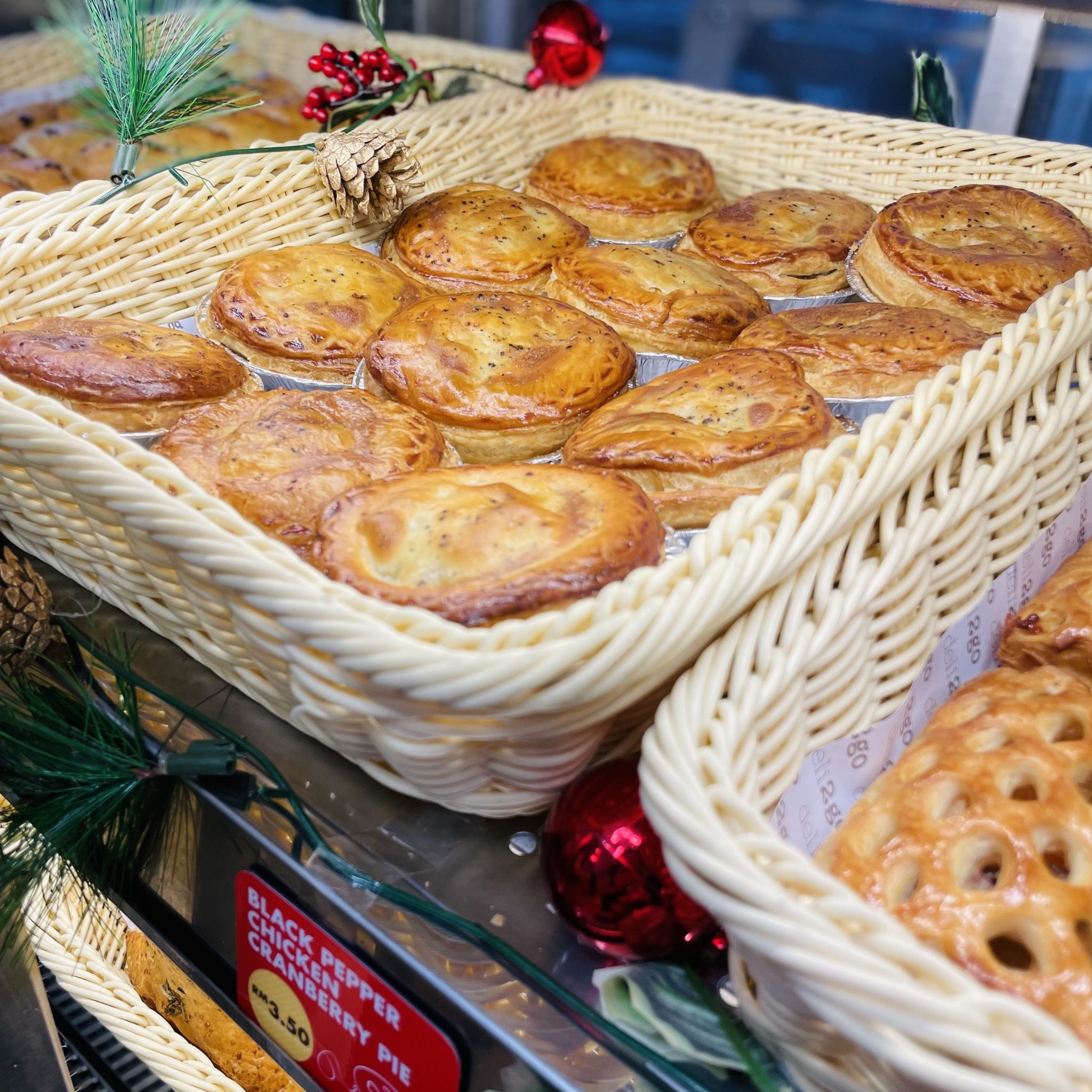 These Pastries At Shell deli2go Are Perfect To Celebrate The Holidays ...