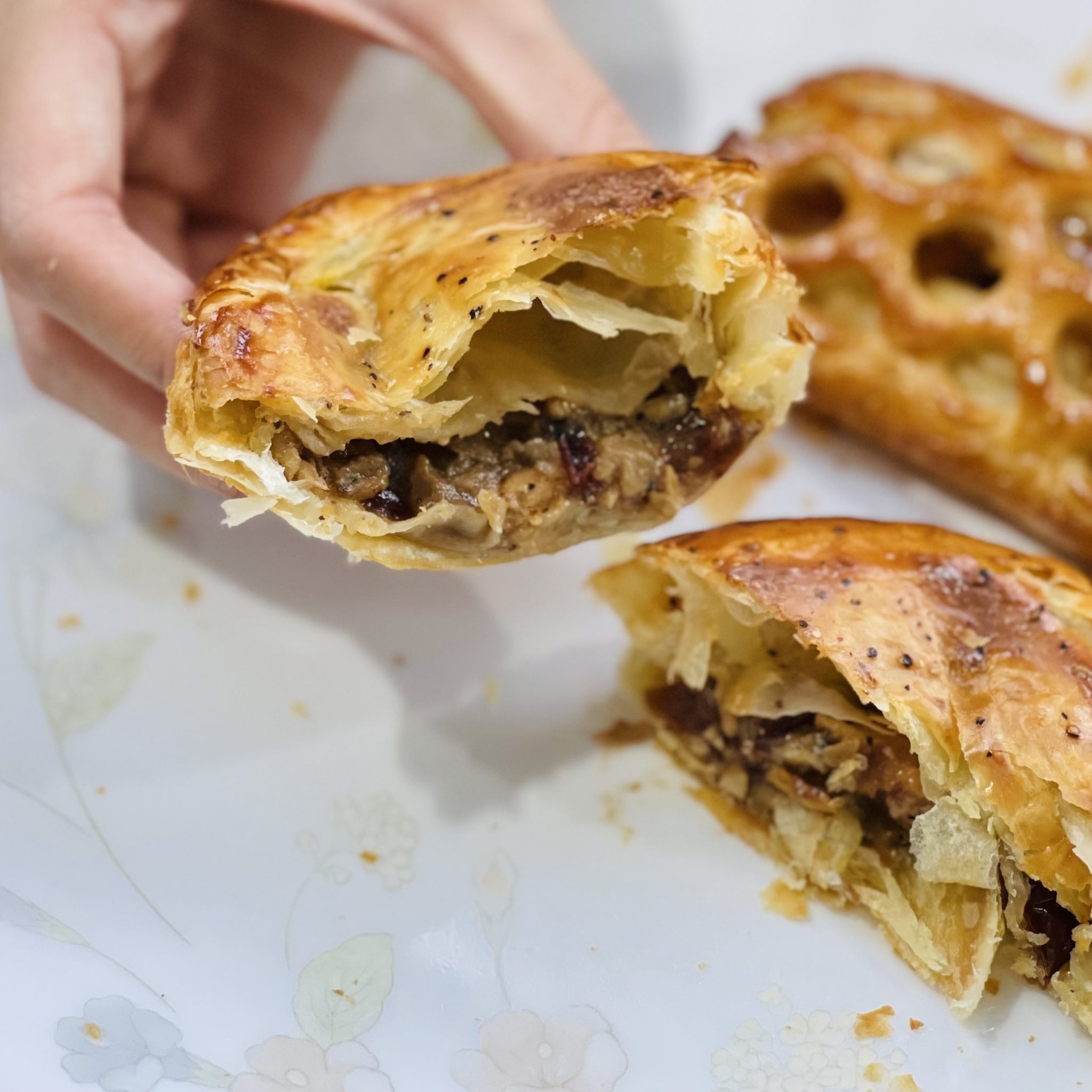 These Pastries At Shell deli2go Are Perfect To Celebrate The Holidays ...