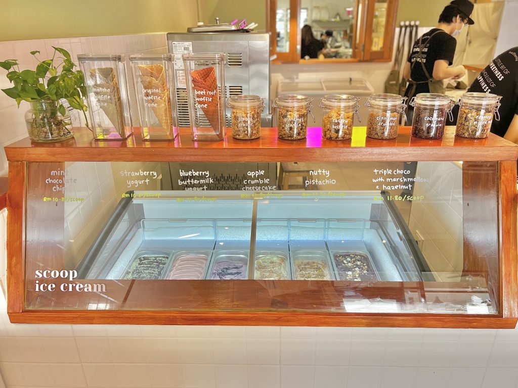 Popular Soft Serve Café Now In Sea Park: Serves Unique Flavours ...