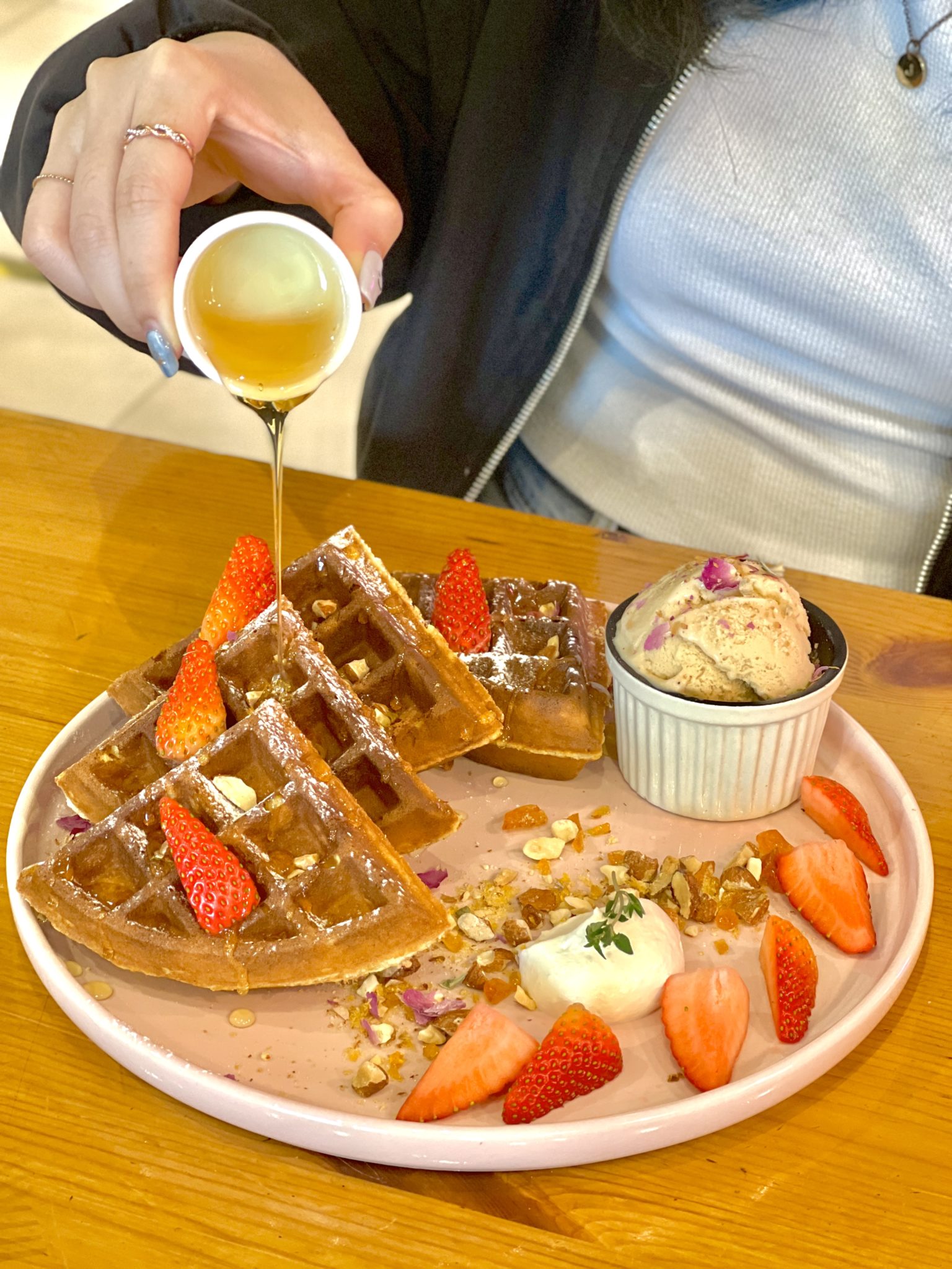 Popular Soft Serve Café Now In Sea Park: Serves Unique Flavours ...