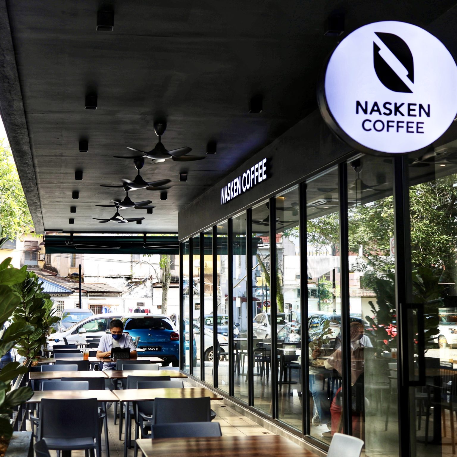 This Homegrown Coffee Joint Started By 2 M’sian Youths Serves Barista ...