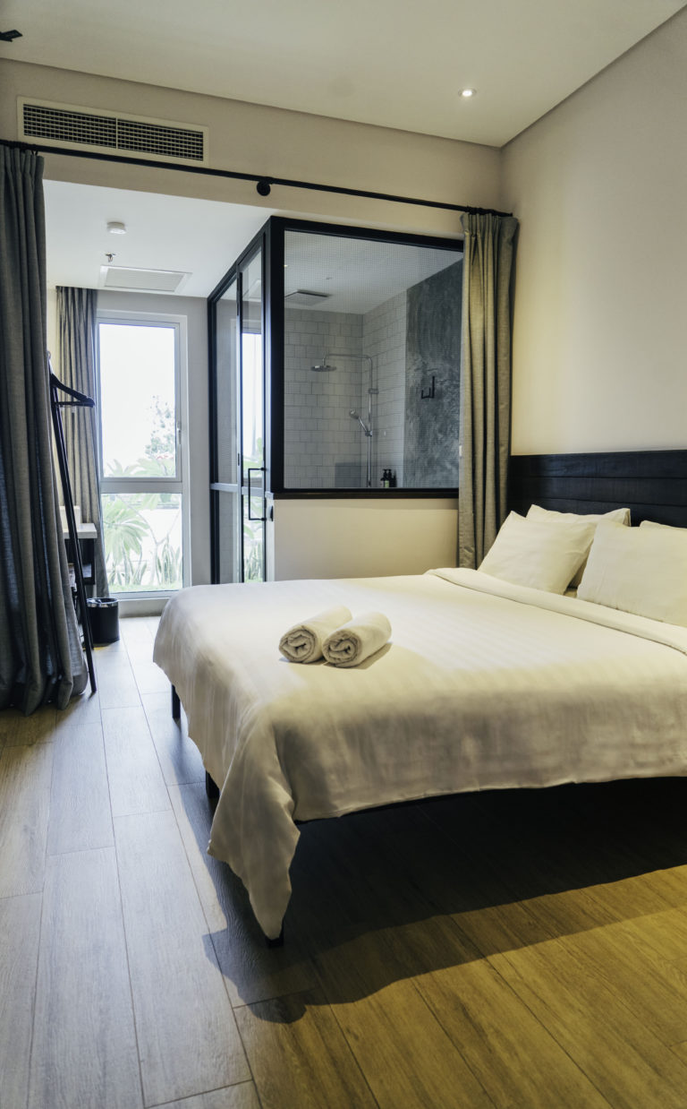 Tune Hotel KLIA-KLIA2 Wins Asia's Best Airport Hotel, The Chow Kit ...