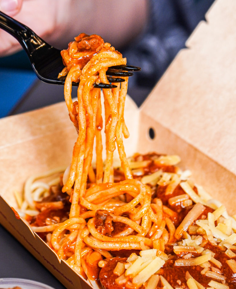 Jollibee Wants To Belanja You Chickenjoy® Meal At Their Jolliest Party ...