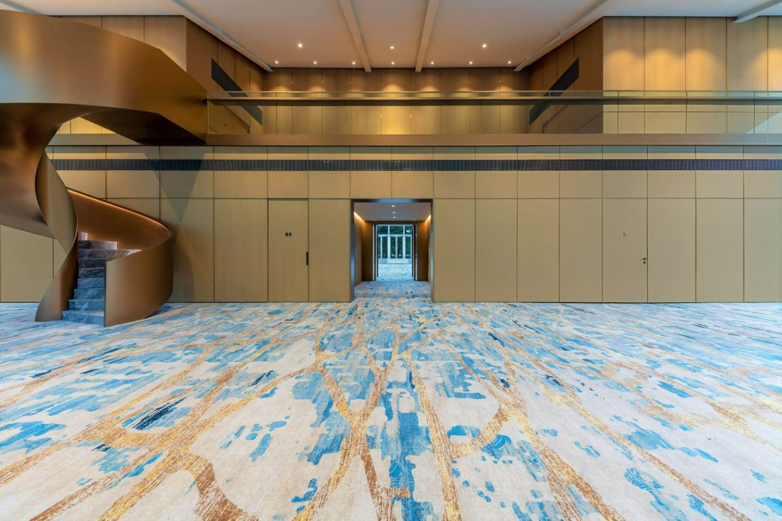 A Stunning New Glasshouse Surrounded By A Private Park Is Perfect for ...