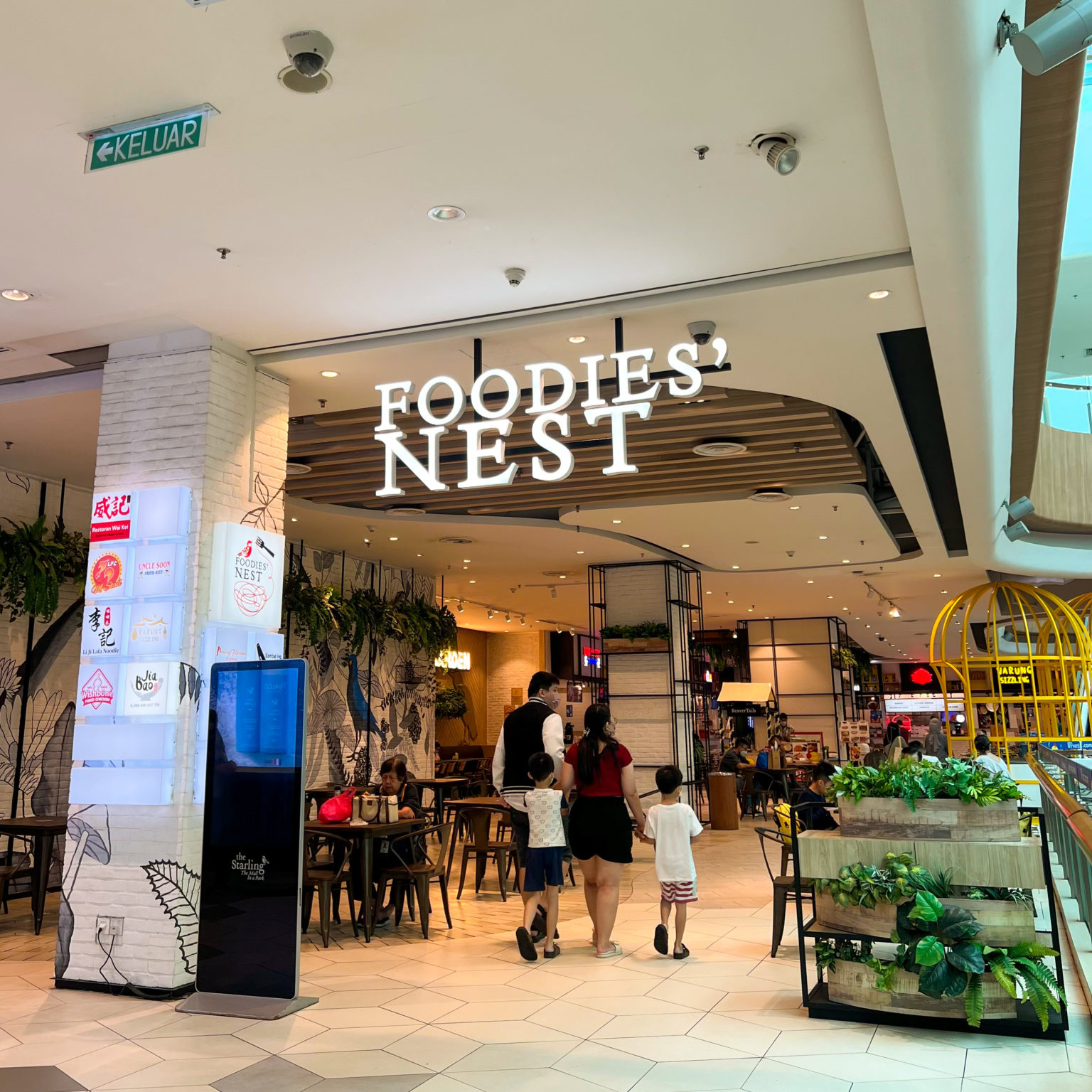 Visit This Gorgeous Setup Of Old Town Paris At The Starling To Enjoy ...