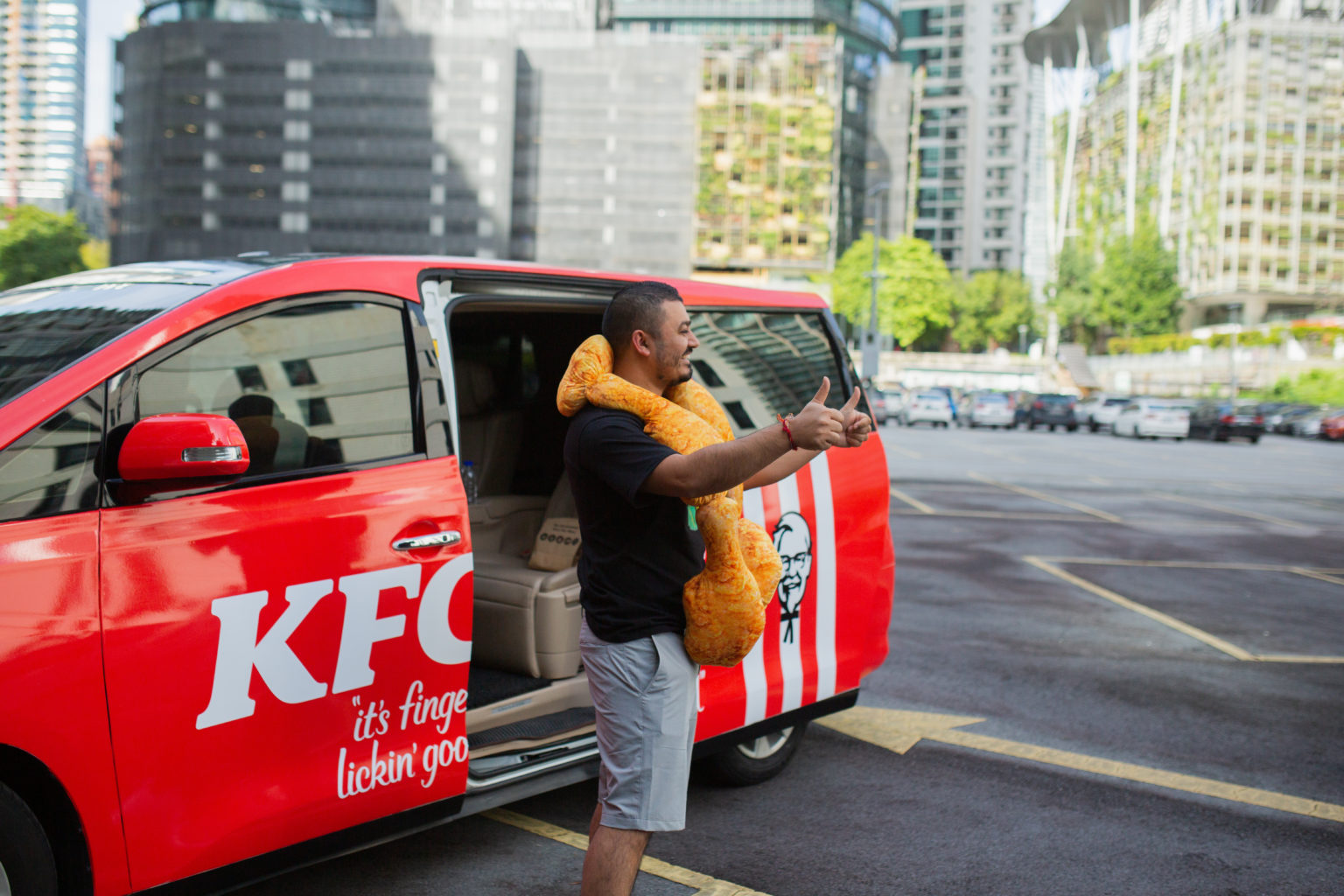 Find Out What Does KFC Super Fan Kamlesh Really Think Of KFC Malaysia ...