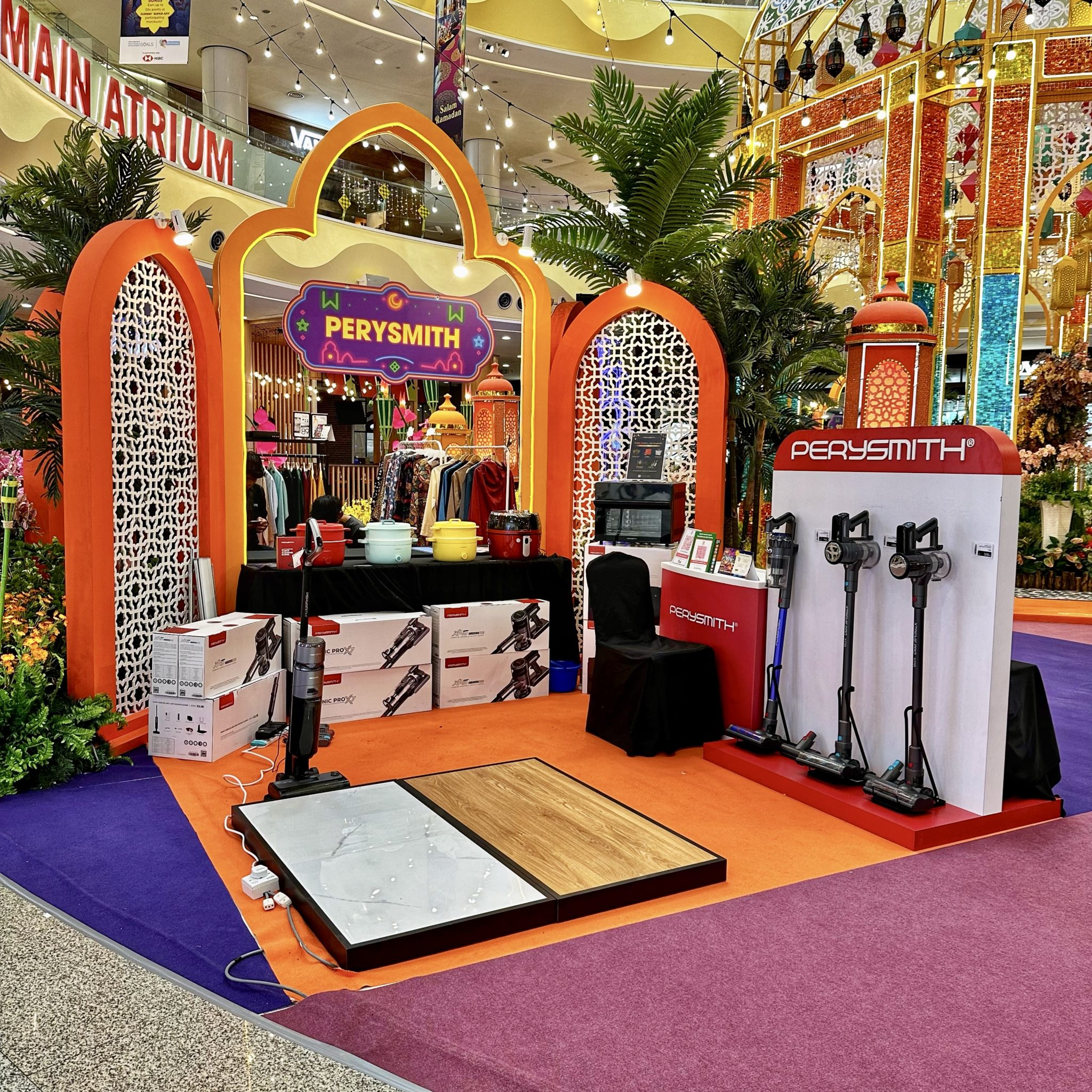 Sunway Velocity Mall Celebrates ‘Cahaya Raya’ With Dazzling Decor, Fun ...