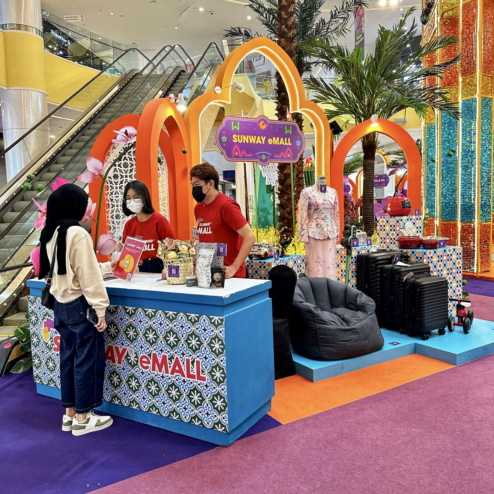 Sunway Velocity Mall Celebrates ‘Cahaya Raya’ With Dazzling Decor, Fun ...