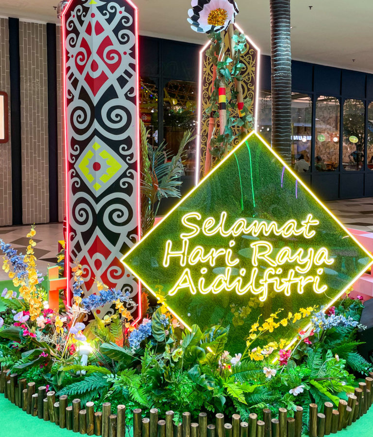 Experience the Starling's Local Raya Market, Stunning Decor, Exciting ...