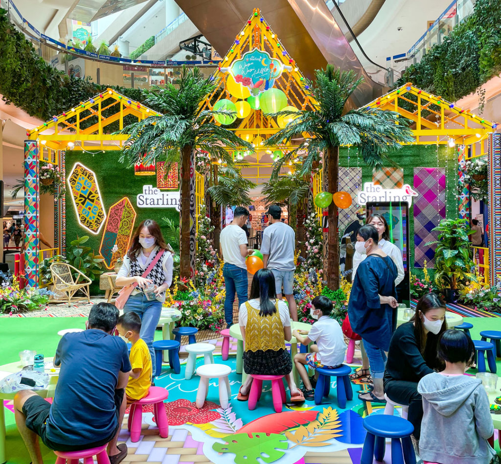 Experience the Starling's Local Raya Market, Stunning Decor, Exciting ...