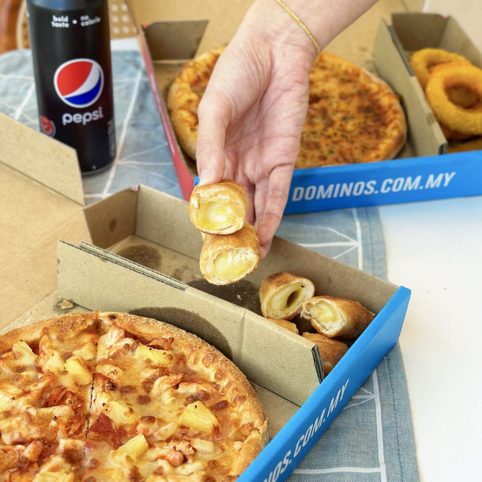 Always Argue Over Pizza Choices? BoxKu To The Rescue! But Wait…What Is ...