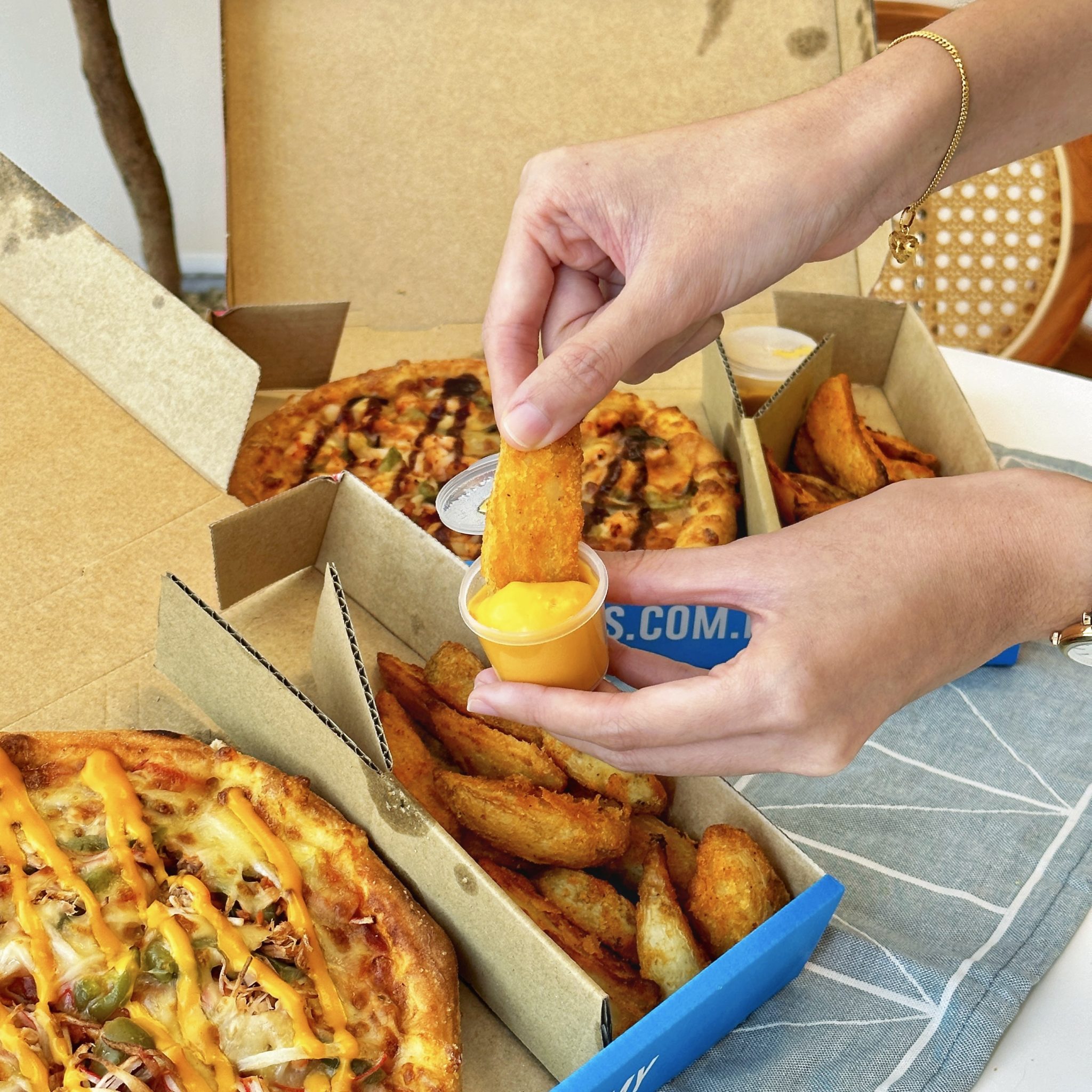 Always Argue Over Pizza Choices? BoxKu To The Rescue! But Wait…What Is ...