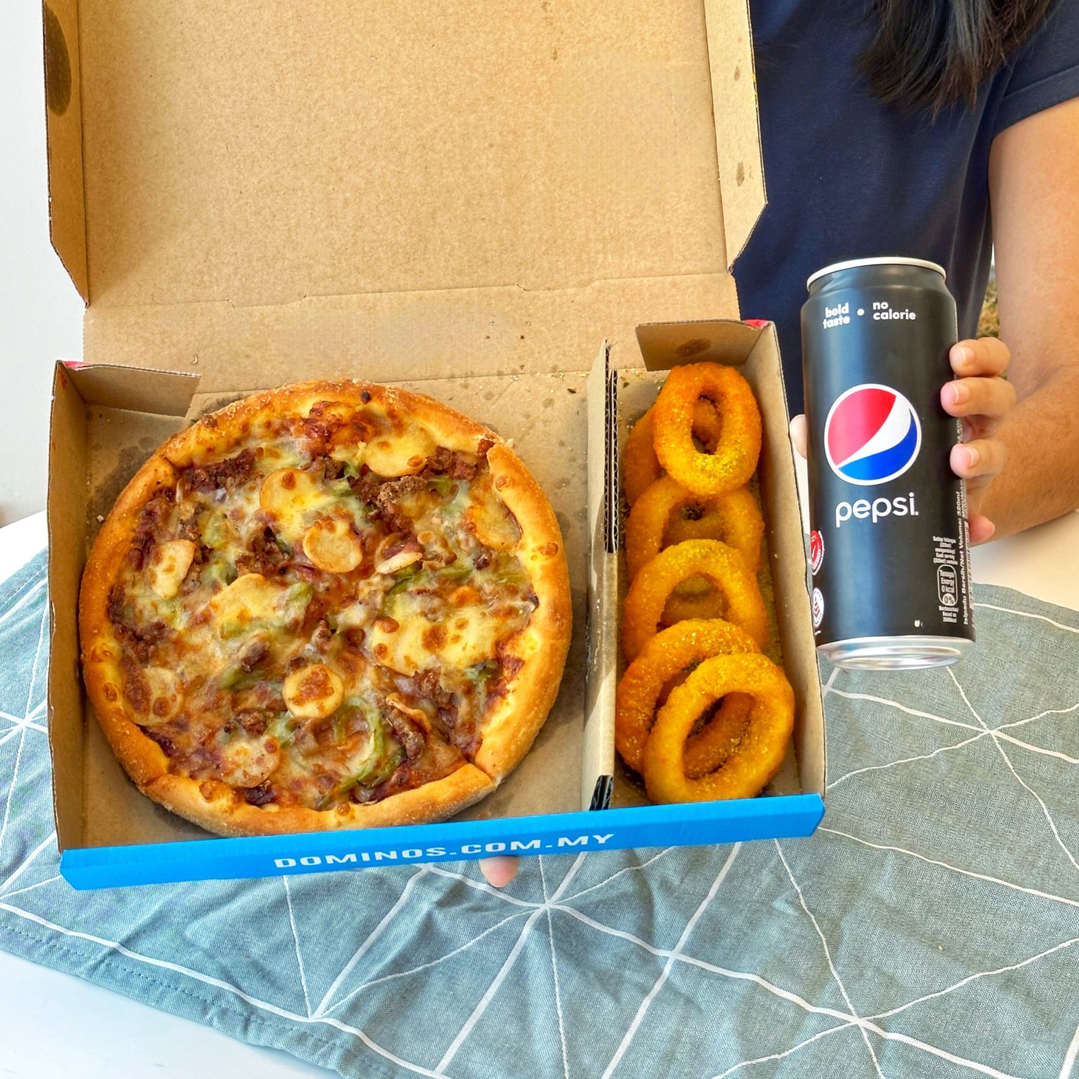 Always Argue Over Pizza Choices? BoxKu To The Rescue! But Wait…What Is ...