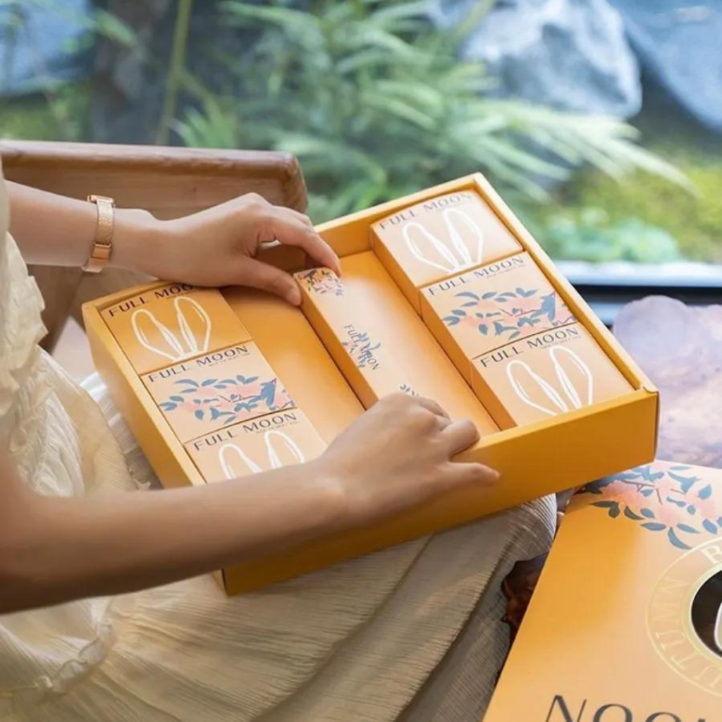 8 Mooncake Sets You Can Grab Online To Brighten Up Your Mid-Autumn ...