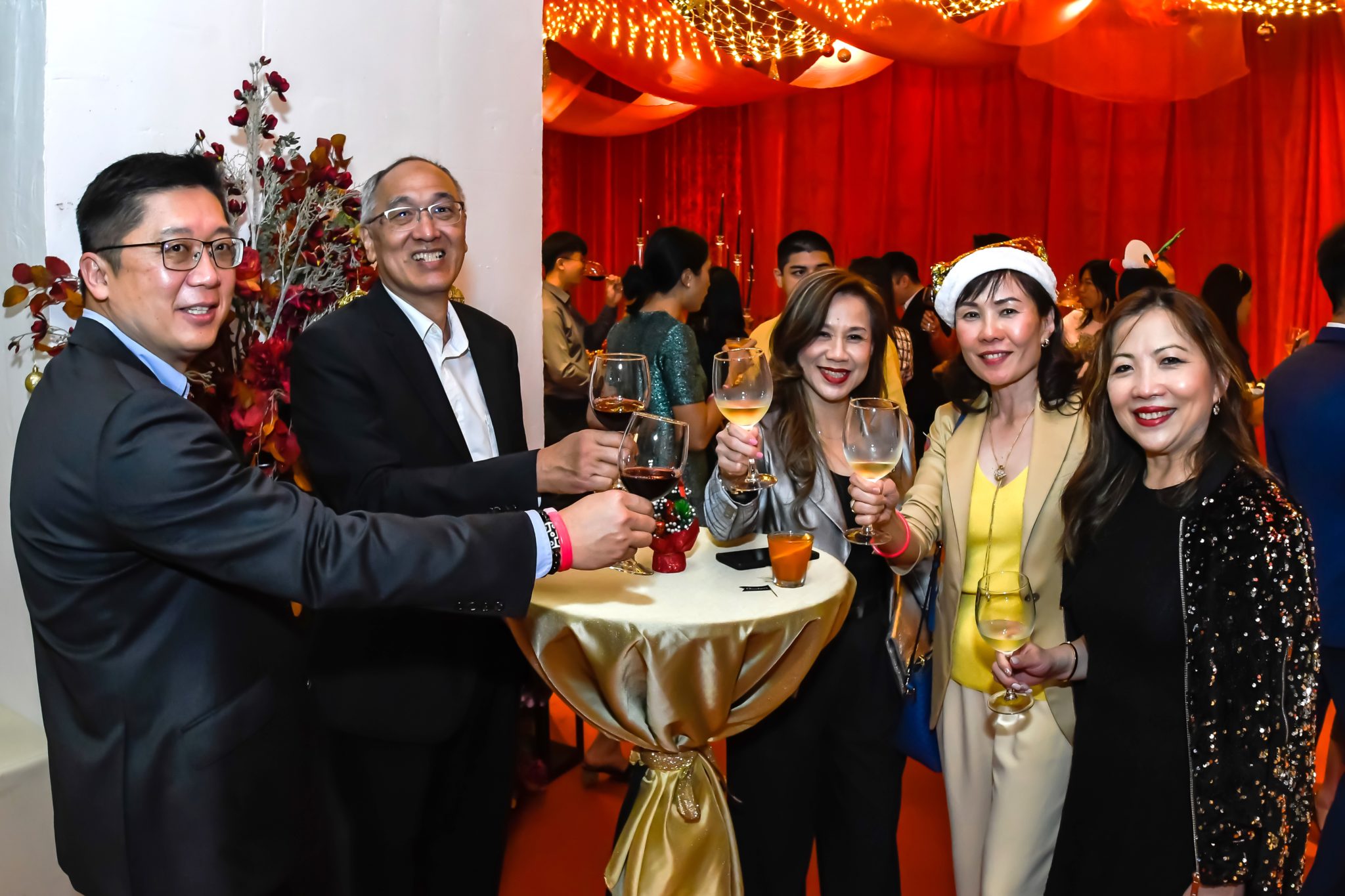 From L-R- Mr. Gan Vi King, Datuk Lee Whay Hoong, Ms.Julia Chan, Ms ...