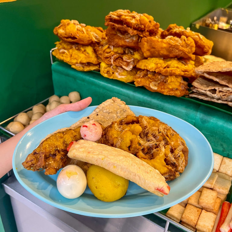 This 71 Years Old Pasembur Stall In Penang Opens First Classic Cafe ...