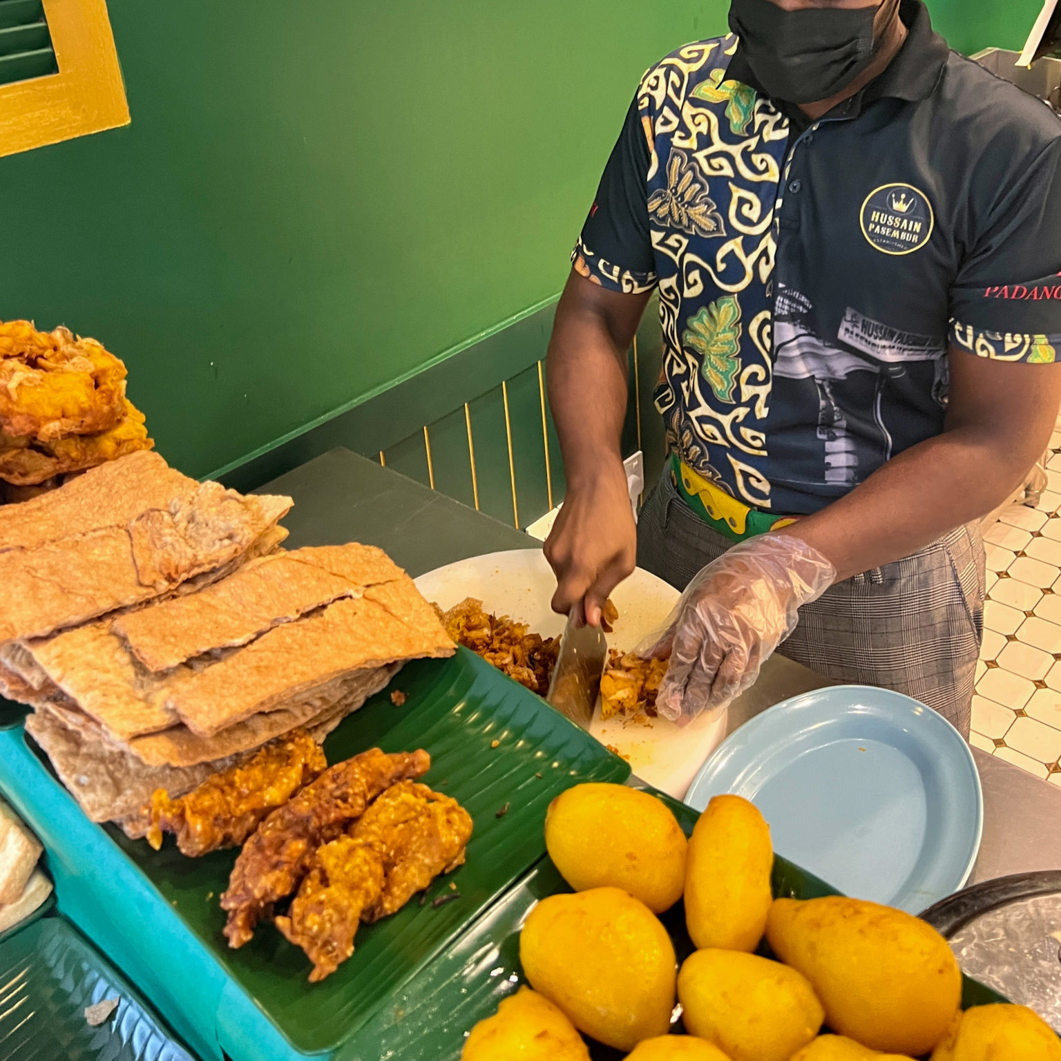 This 71 Years Old Pasembur Stall In Penang Opens First Classic Cafe ...