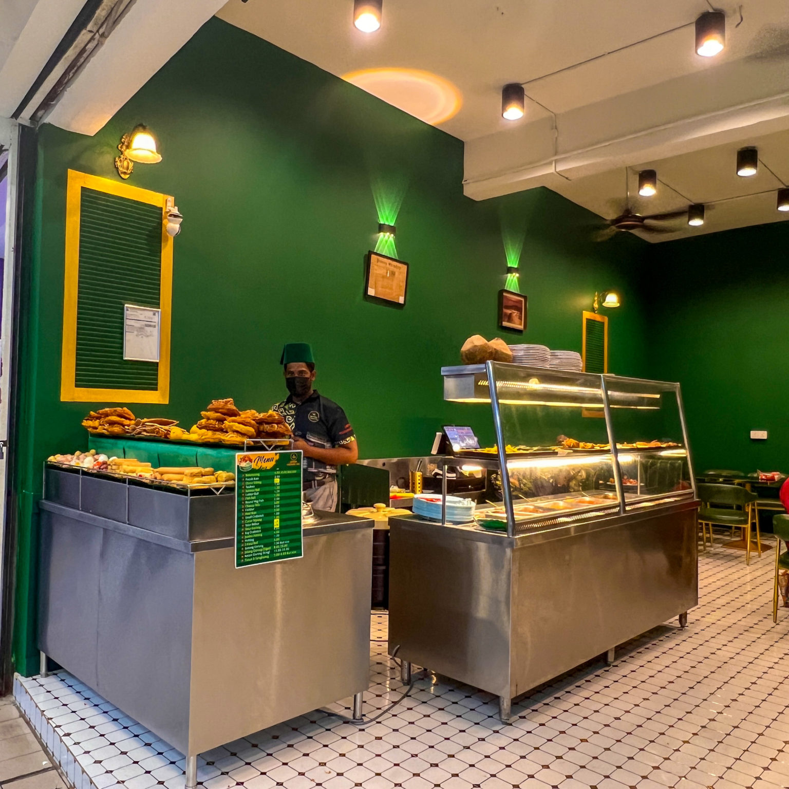 This 71 Years Old Pasembur Stall In Penang Opens First Classic Cafe ...