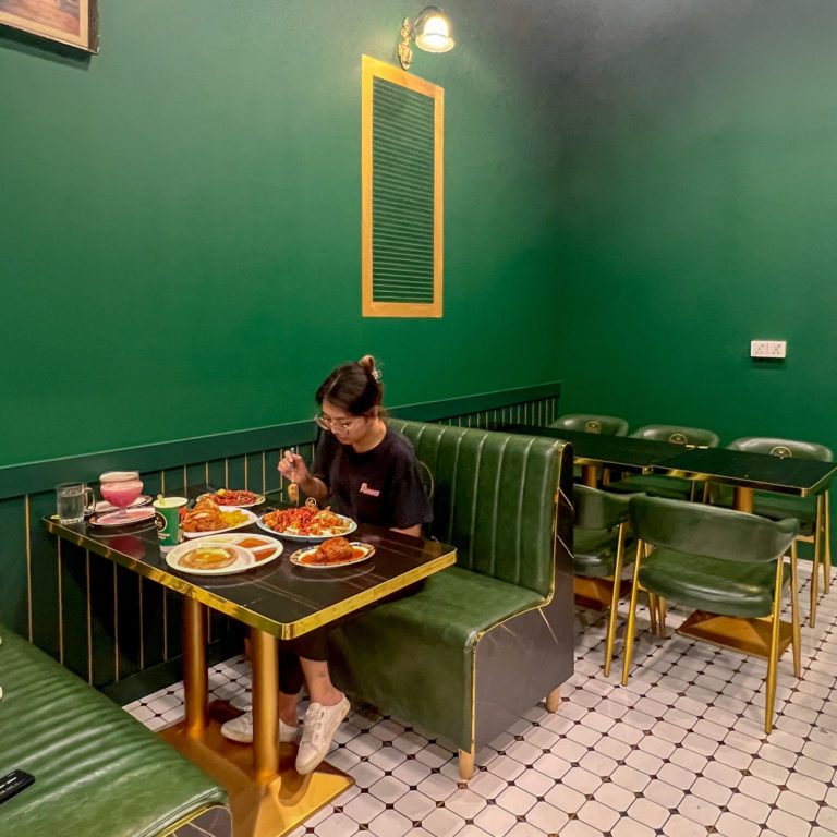 This 71 Years Old Pasembur Stall In Penang Opens First Classic Cafe ...
