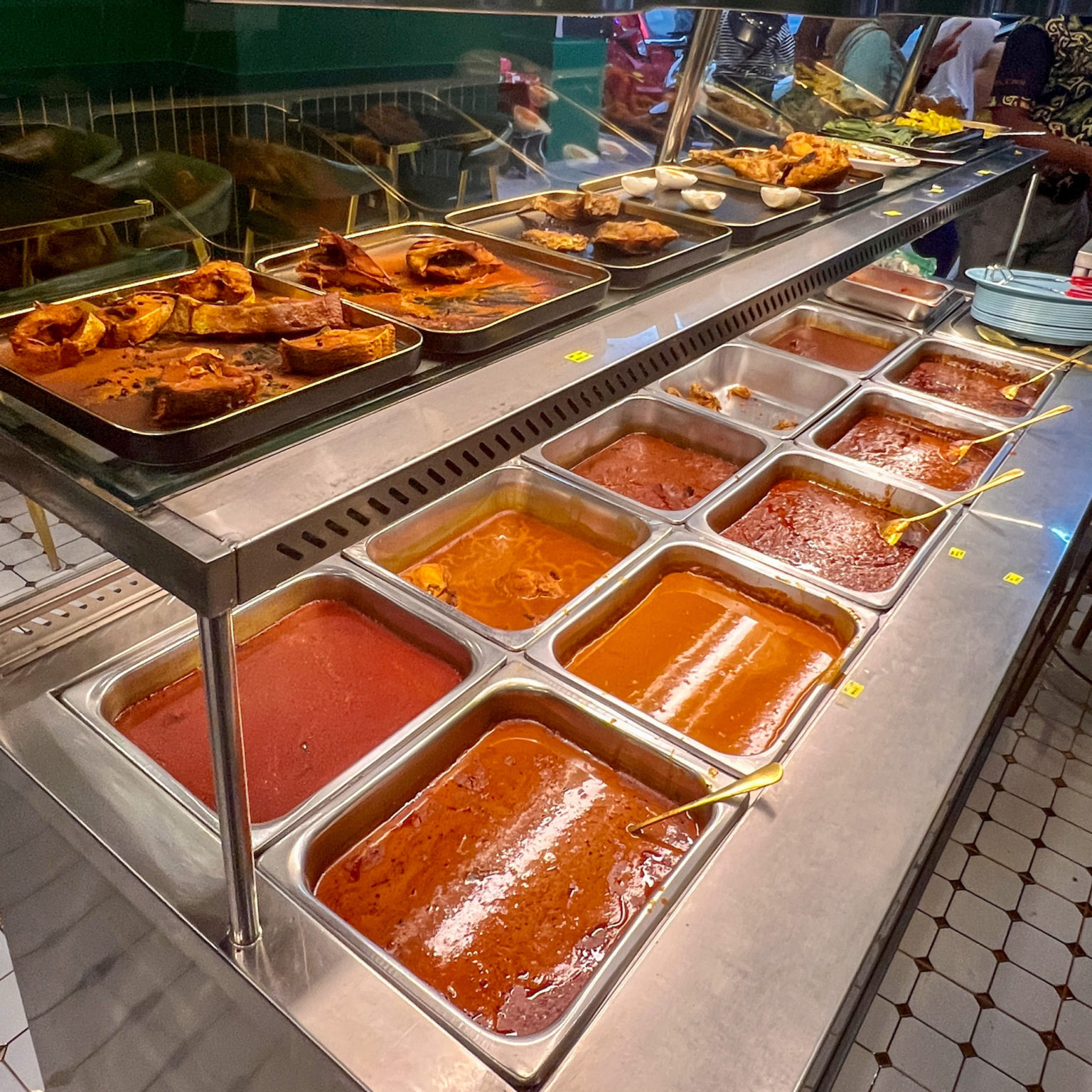 This 71 Years Old Pasembur Stall In Penang Opens First Classic Cafe ...