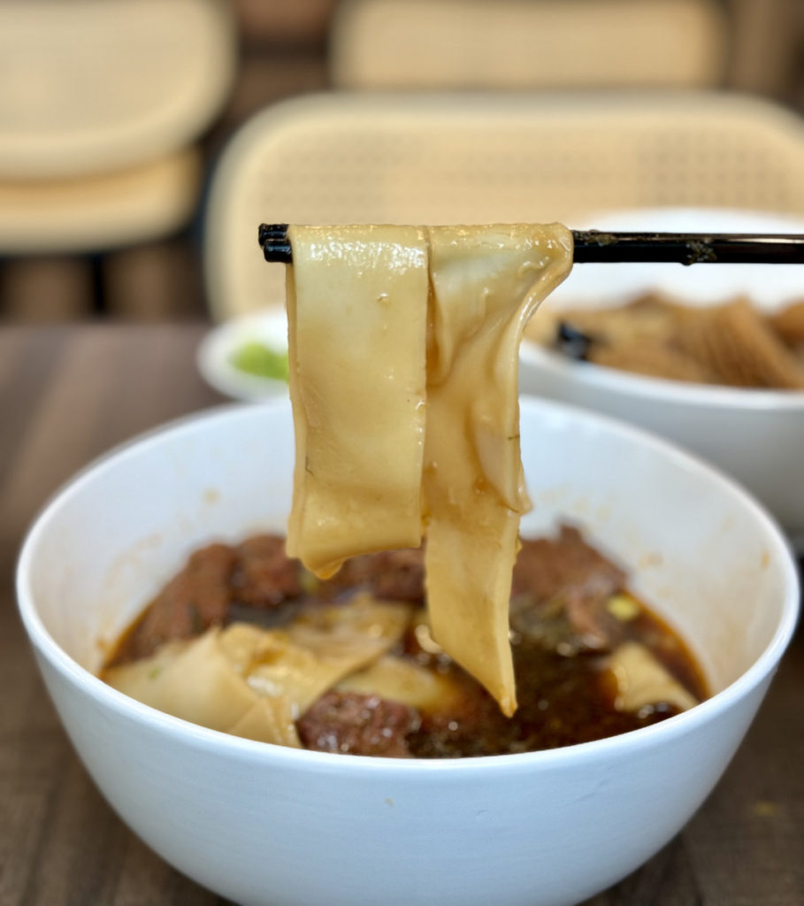 Famous Michelin Guide Taiwanese Beef Noodle Spot Of 75 Years Has Just ...