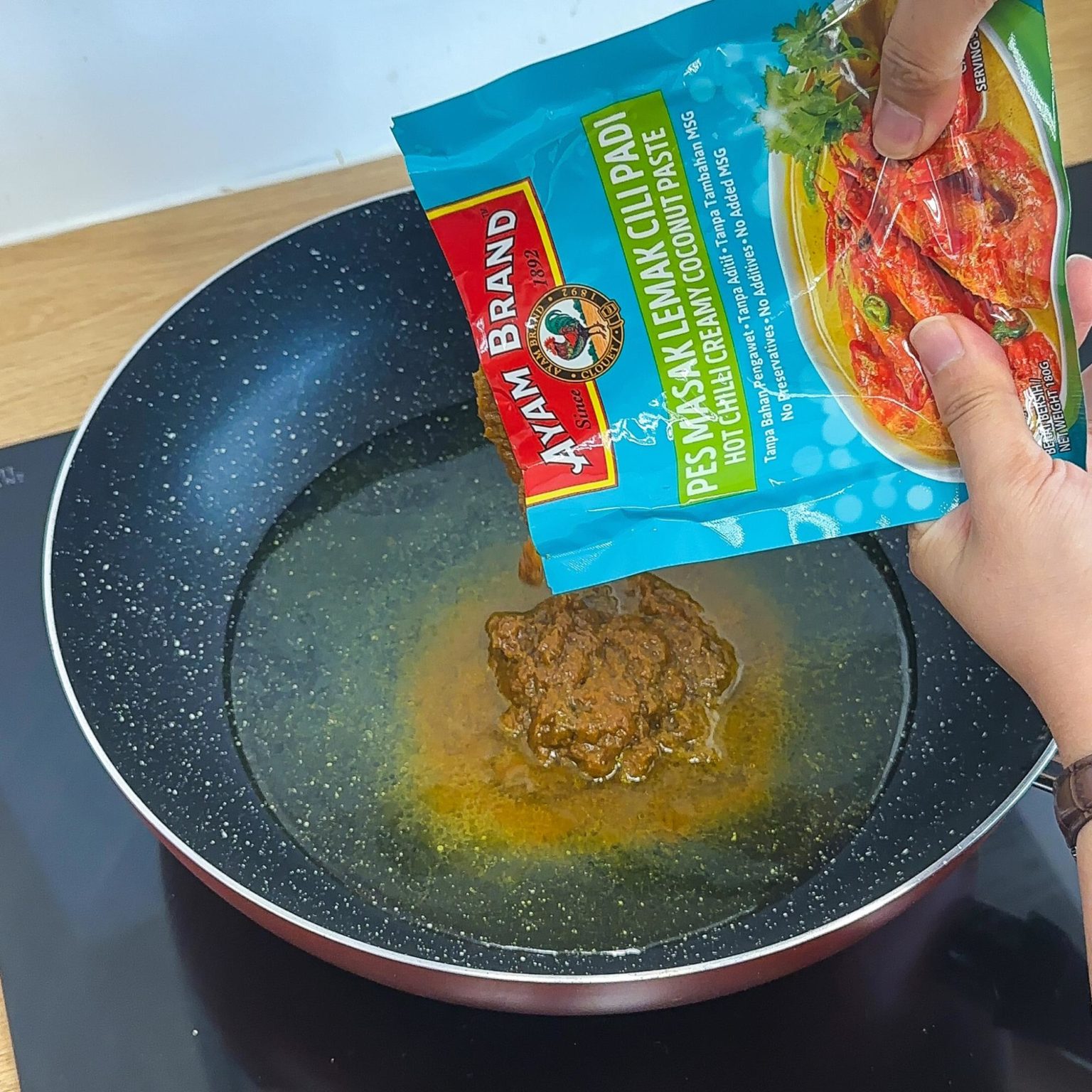 3 Easy Ramadan & Raya Recipes To Try With Ayam Brand™ Cooking Paste ...