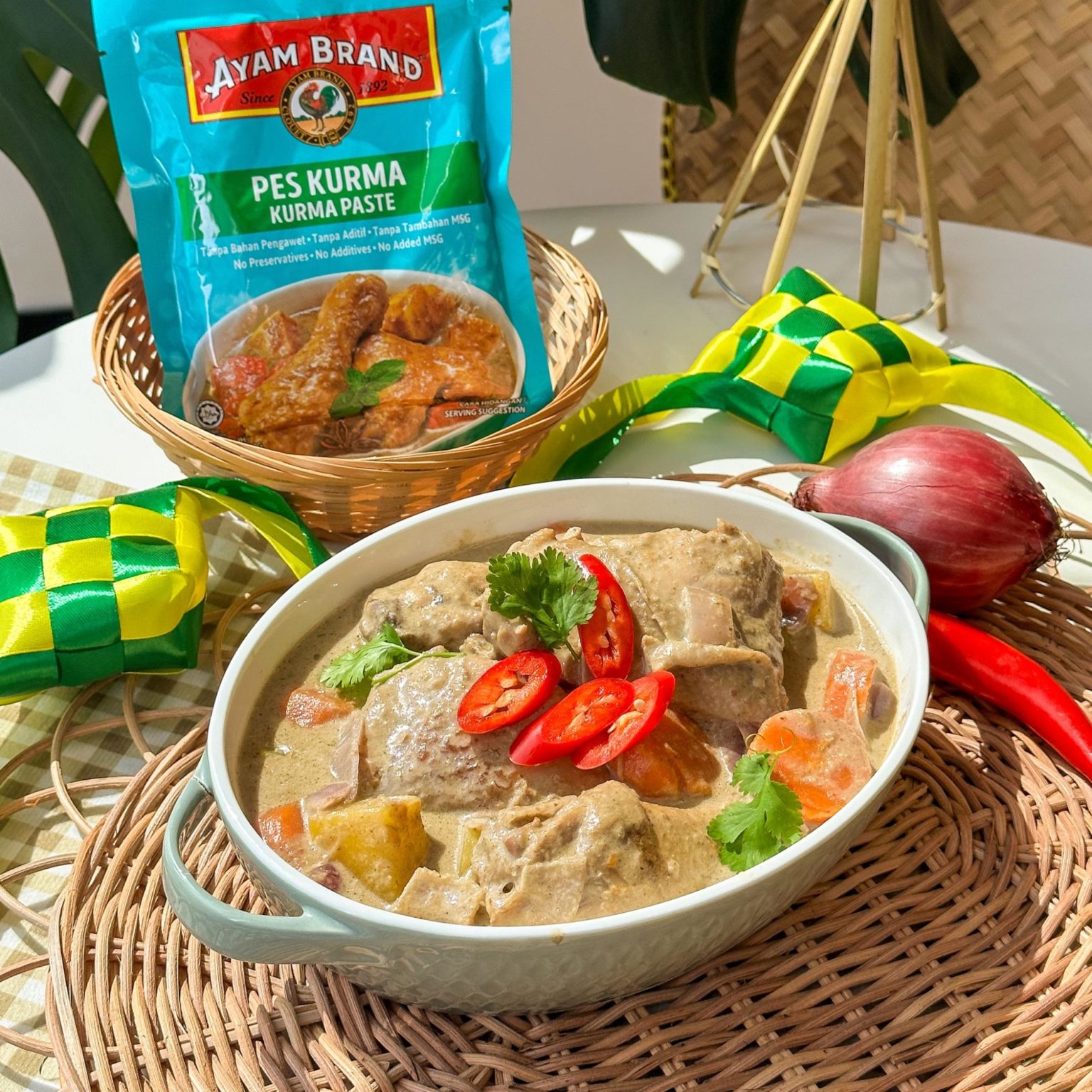 3 Easy Ramadan & Raya Recipes To Try With Ayam Brand™ Cooking Paste ...