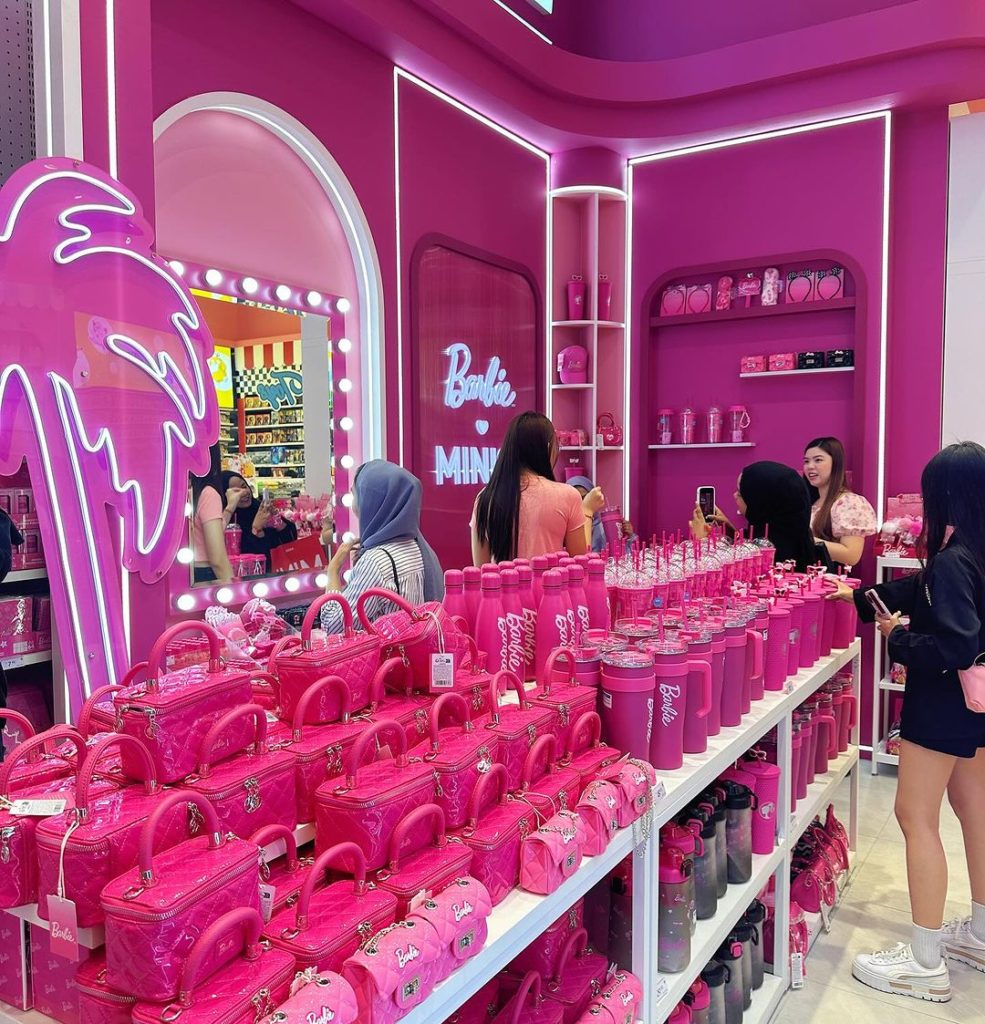 First-Ever Pink MINISO x Barbie IP Collection Store Opens In Berjaya ...