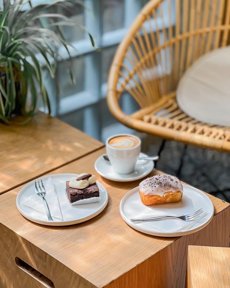 10 Must-Visit Quiet Cafes Perfect For Introverts In KL & PJ (2024 Guide ...