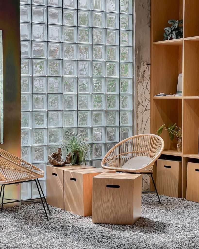 10 Must-Visit Quiet Cafes Perfect For Introverts In KL & PJ (2024 Guide ...