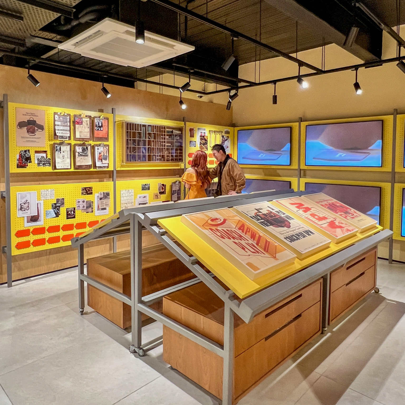 Coach Play APW features the BIGGEST The Coach Coffee Shop In The World ...