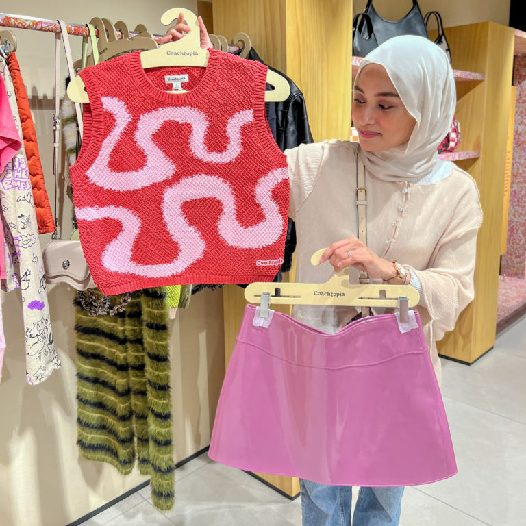 Coach Play APW features the BIGGEST The Coach Coffee Shop In The World ...