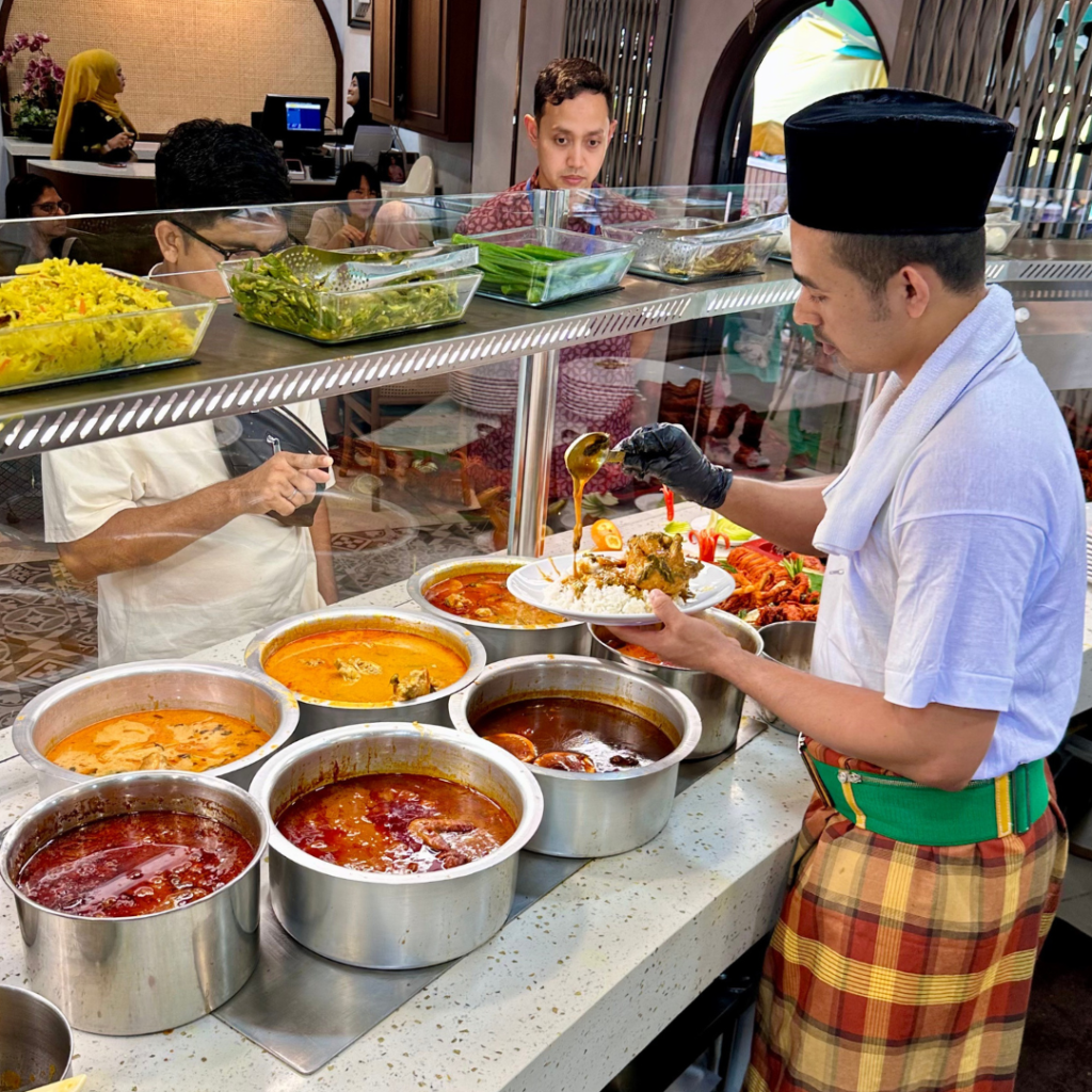 Top In Asia | Penang’s Oldest Nasi Kandar Hameediyah NOW Opens @ Semua ...