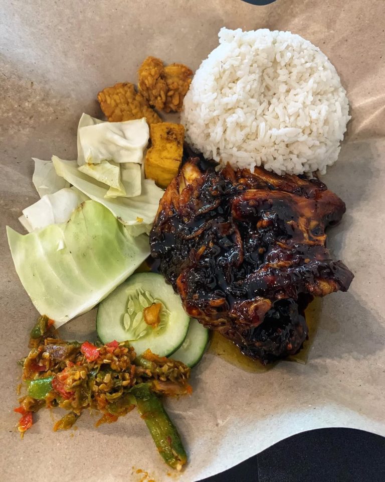 Top In Asia | 15 Best Ayam Gepuk Spots You Must Try In KL & PJ (2025 Guide)